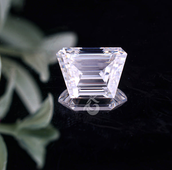 1CT-4CT Trapezoid Cut Colorless Moissanite Loose Gemstone for Side Sto ...